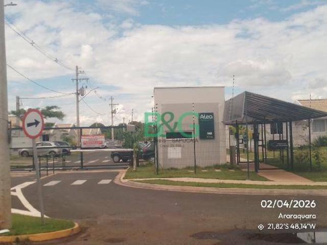 Casa em Parque Residencial Iguatemi, Araraquara/SP de 88m² 2 quartos à venda por R$ 126.710,26
