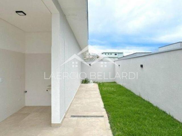 Casa em Parque Residencial Maria Elmira, Caçapava/SP de 135m² 3 quartos à venda por R$ 950.000,00