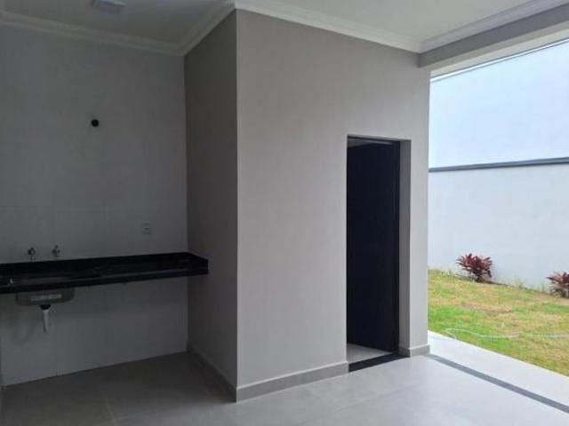 Casa em Parque Residencial Maria Elmira, Caçapava/SP de 250m² 3 quartos à venda por R$ 820.000,00