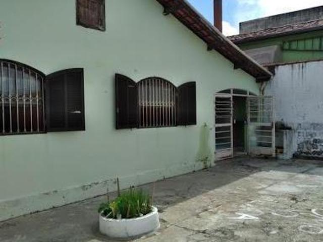 Casa em Parque Residencial Maria Elmira, Caçapava/SP de 300m² 3 quartos à venda por R$ 400.000,00