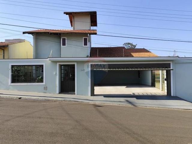 Casa em Parque Residencial Primavera, Botucatu/SP de 374m² 3 quartos à venda por R$ 1.170.000,00