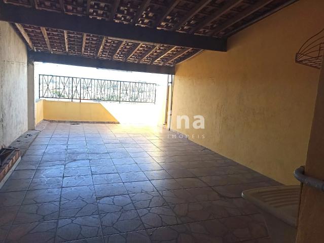 Casa em Parque Santa Teresa, Carapicuíba/SP de 300m² 5 quartos à venda por R$ 445.900,00