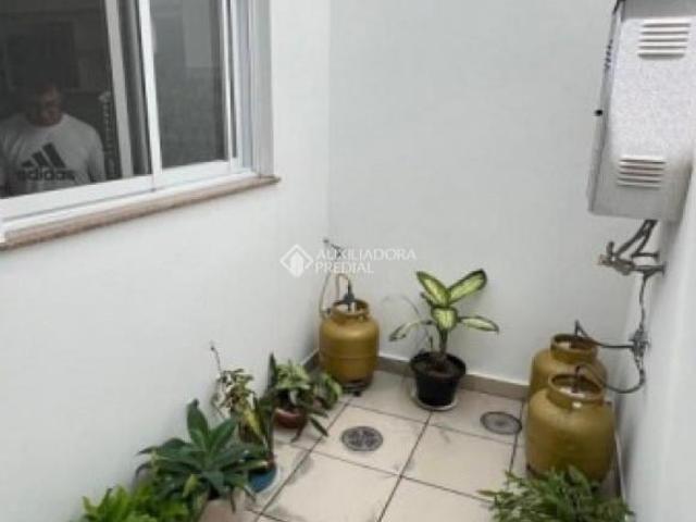 Casa em pelotas 140m² 3 dormitórios 1 suíte vaga de Garagem em pelotas