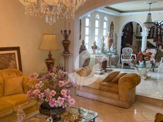 Casa em Pendotiba, Niterói/RJ de 200m² 5 quartos à venda por R$ 1.199.000,00