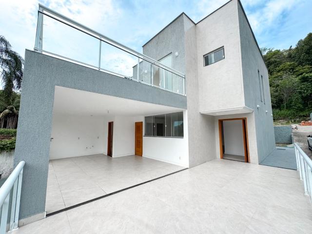 Casa em Pendotiba, Niterói/RJ de 200m² 3 quartos à venda por R$ 1.199.000,00 ou para locação R$ 5.500,00/mes