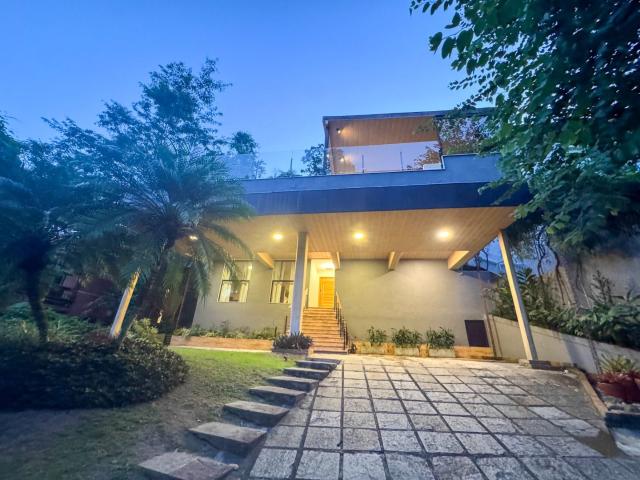 Casa em Pendotiba, Niterói/RJ de 350m² 4 quartos à venda por R$ 2.199.900,00