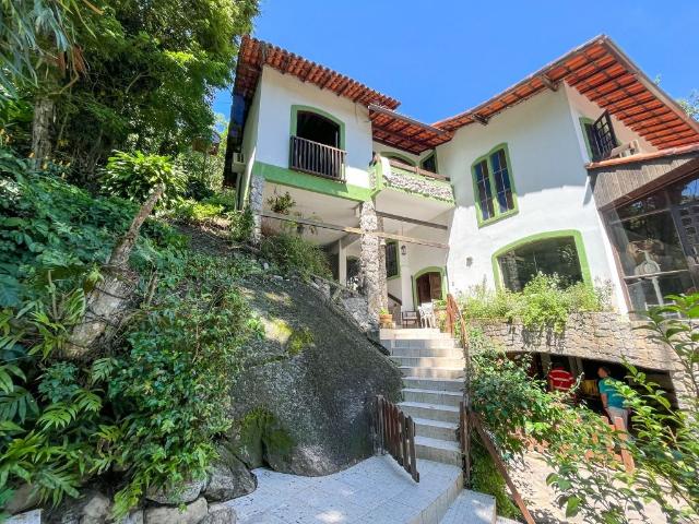 Casa em Pendotiba, Niterói/RJ de 600m² 5 quartos à venda por R$ 1.079.900,00