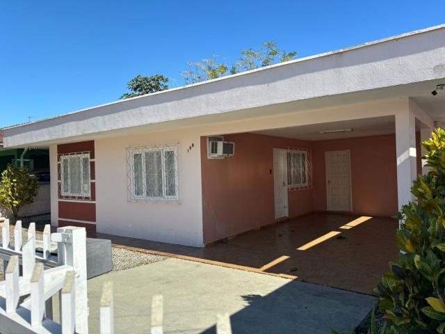 Casa em, Penha/SC de 136m² 5 quartos à venda por R$ 799.900,00
