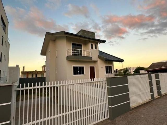 Casa em, Penha/SC de 220m² 3 quartos para locação R$ 8.000,00/mes