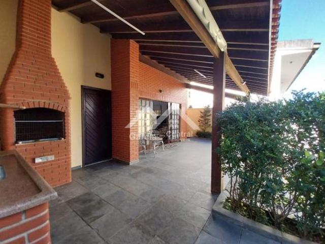 Casa próximo a praia em Peruíbe