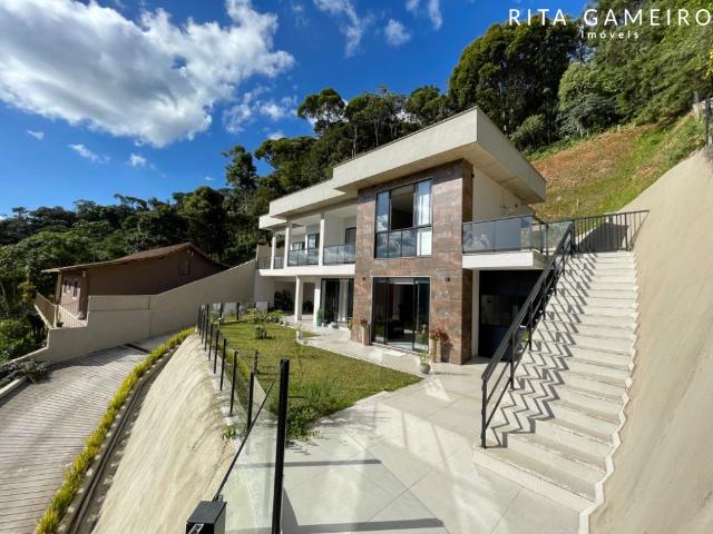 Casa em Pimenteiras, Teresópolis/RJ de 400m² 3 quartos à venda por R$ 2.349.000,00