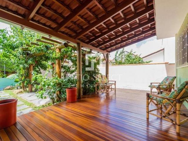 Casa em Pinhais próximo ao Parque das águas