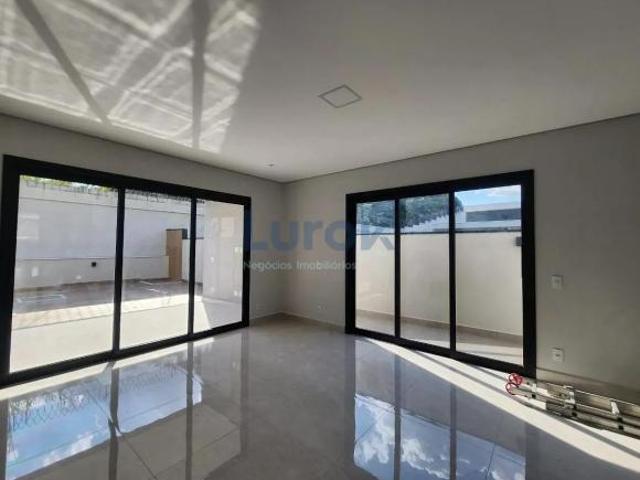 Casa em Pinheiro, Valinhos/SP de 257m² 3 quartos à venda por R$ 1.980.000,00