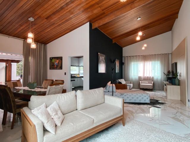 Casa em Pinheiros Tênis Village, Cotia/SP de 314m² 3 quartos à venda por R$ 1.649.900,00