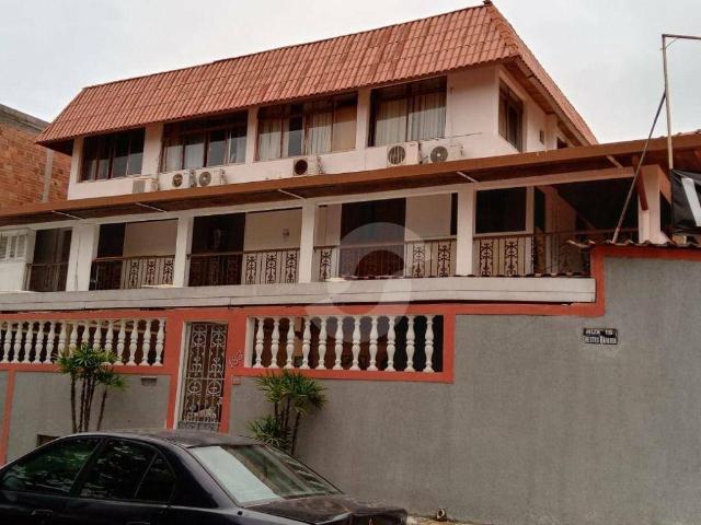 Casa em Piratininga, Niterói/RJ de 700m² 33 quartos à venda por R$ 1.599.900,00