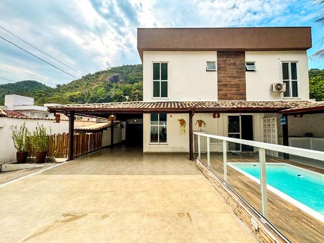 Casa em Piratininga, Niterói/RJ de 160m² 3 quartos à venda por R$ 679.900,00