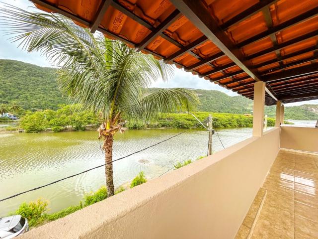Casa em Piratininga, Niterói/RJ de 180m² 3 quartos à venda por R$ 729.900,00