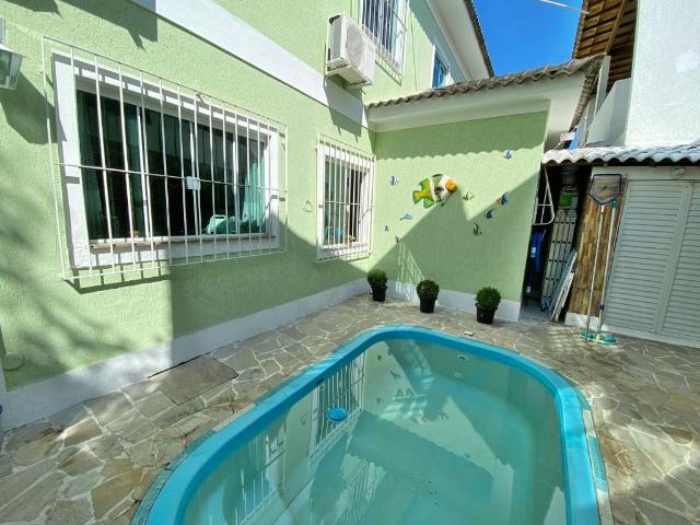 Casa em Piratininga, Niterói/RJ de 260m² 4 quartos à venda por R$ 979.900,00