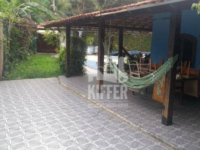 Casa em Piratininga, Niterói/RJ de 351m² 3 quartos à venda por R$ 739.000,00