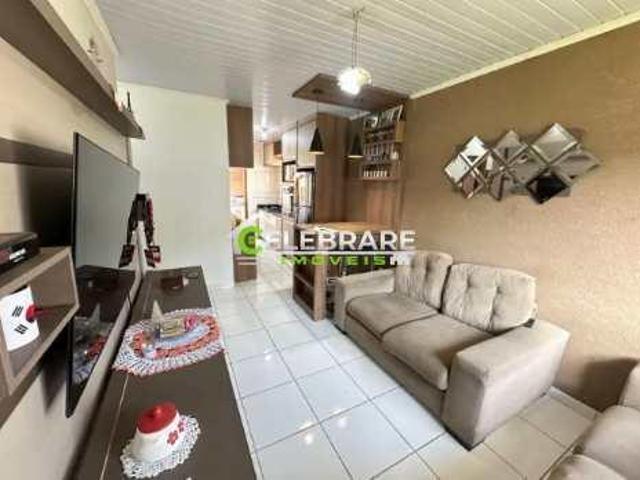 CASA EM PIRAQUARA! 03 QTOS,PRÓXIMO AO MINI MERCADO FRANÇA