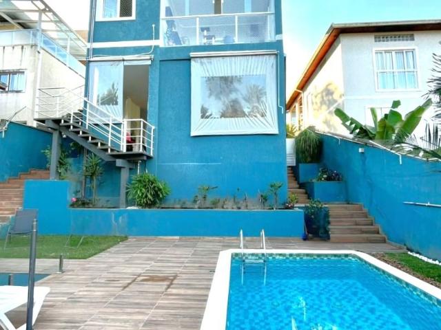 Casa em Pitas, Cotia/SP de 258m² 3 quartos à venda por R$ 1.279.000,00