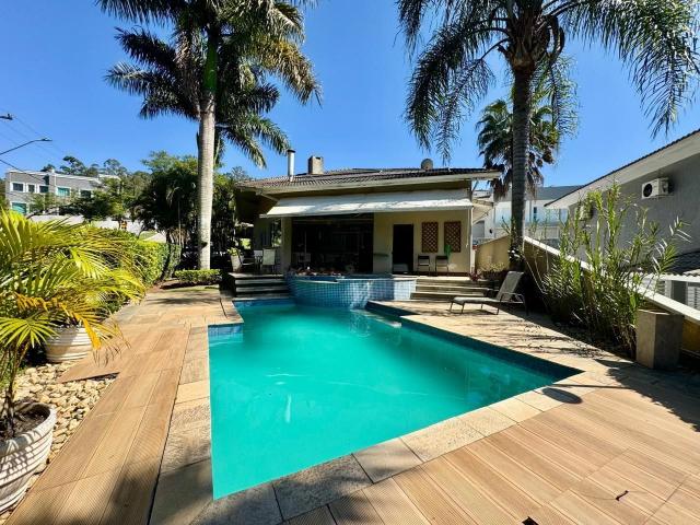 Casa em Pitas, Cotia/SP de 300m² 3 quartos à venda por R$ 1.389.900,00