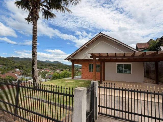 Casa em, Pomerode/SC de 185m² 3 quartos à venda por R$ 698.000,00