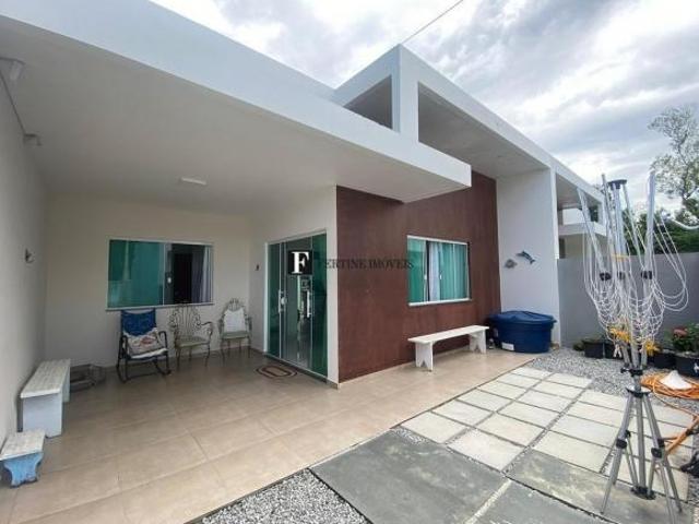 Casa em Pontal do Sul próximo a praia