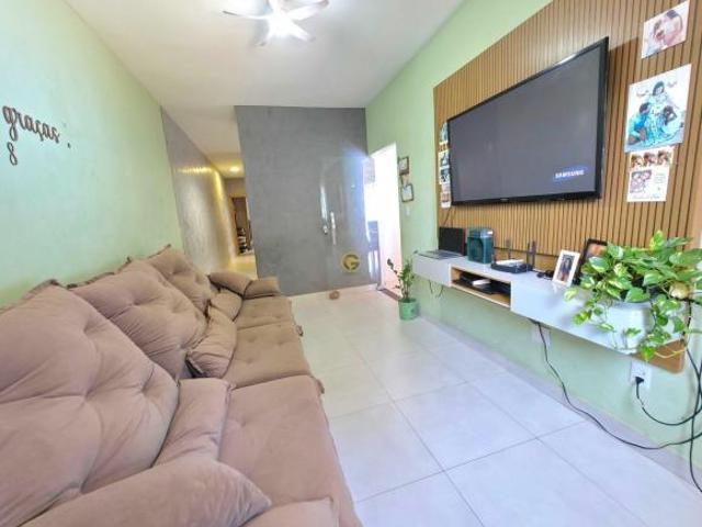 CASA EM PONTAL SUL SEMINOVA 2 QUARTOS 1 SUITE APARECIDA DE GOIÂNIA