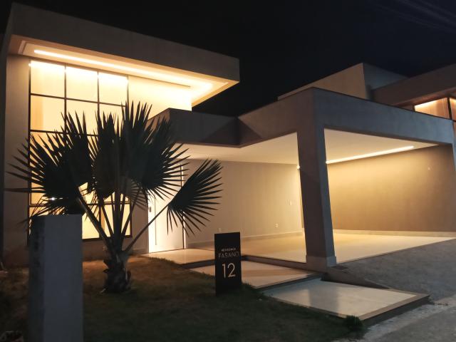 Casa em Ponte Alta Gama, Brasília/DF de 250m² 3 quartos para locação R$ 8.000,00/mes
