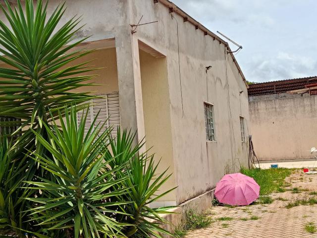 Casa em Ponte Alta Gama, Brasília/DF de 400m² 3 quartos à venda por R$ 294.000,00