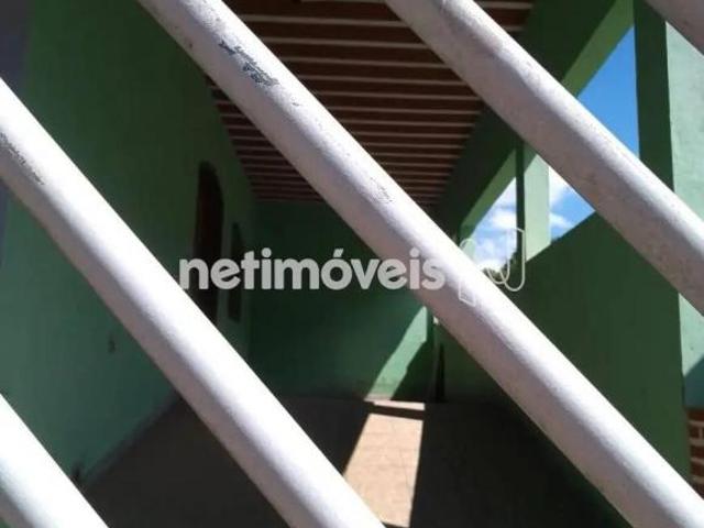 Casa em ponto comercial no Santa Mônica