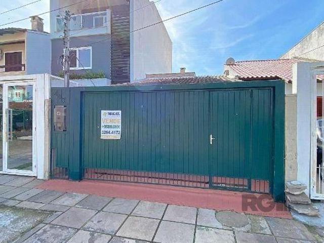 Casa em Porto Alegre, no bairro Aberta dos Morros, com 2 dormitório s, e 2 banheiros, à venda
