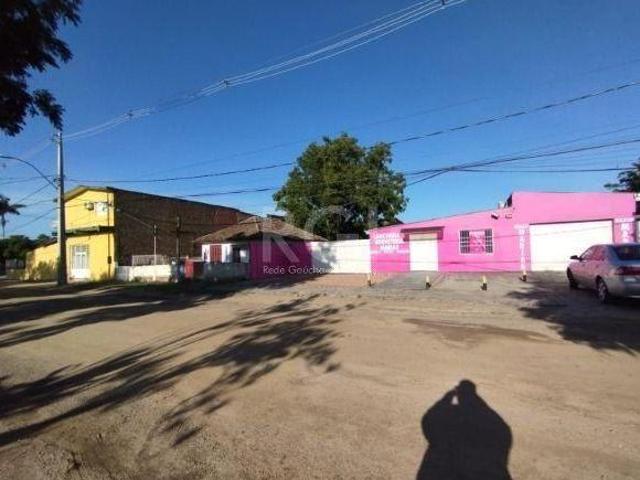 Casa em Porto Alegre, no bairro Belém Novo, com 5 dormitório s, e 5 banheiros