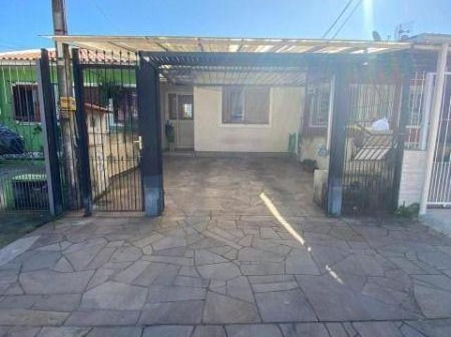 Casa em Porto Alegre, no bairro Hípica, com 2 dormitório s, e 2 banheiros, à ve