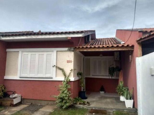 Casa em Porto Alegre, no bairro Hípica, com 3 dormitório s, e 3 banheiros, à venda