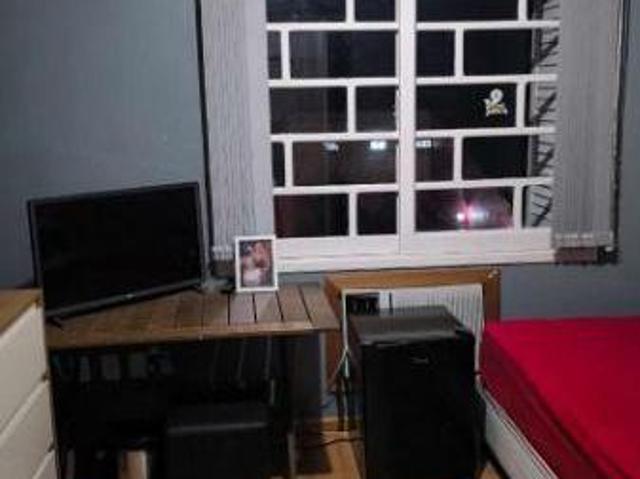 Casa em Porto Alegre, no bairro Hípica, com 3 dormitório s, e 3 banheiros, à venda