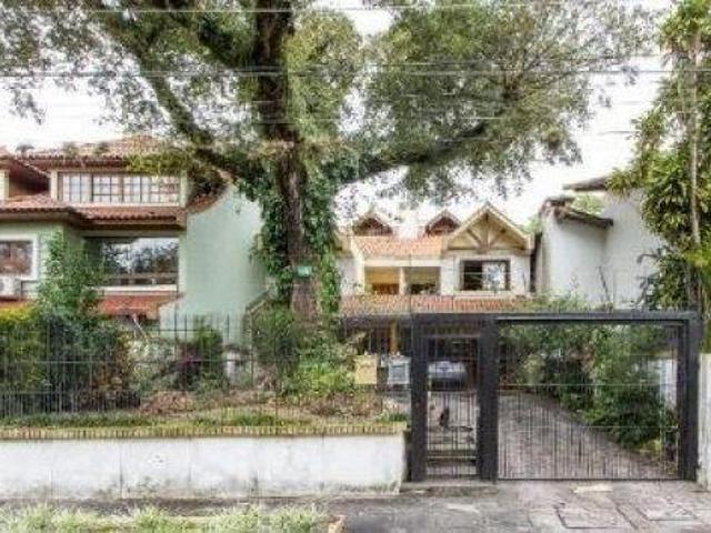 Casa no Bairro Ipanema, com 3 dormitório s
