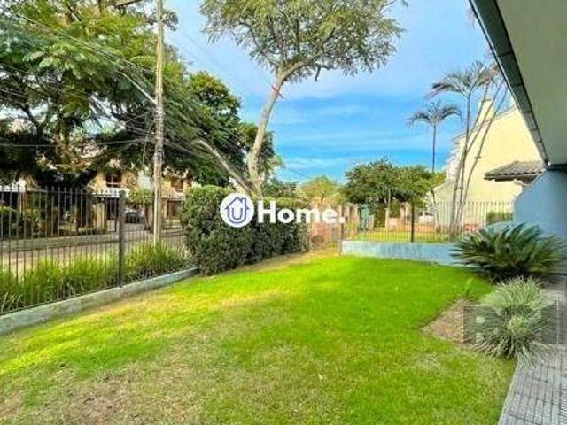 Casa em Porto Alegre, no bairro Ipanema, e 0 banheiros, à venda