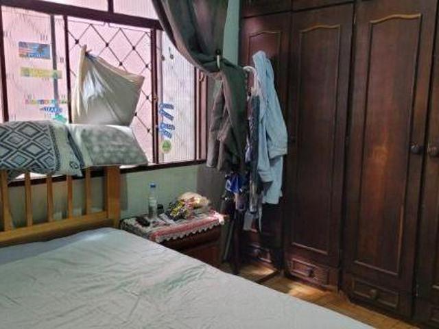 Casa em Porto Alegre, no bairro Santo Antônio, com 3 dormitório s, e 3 banheiro