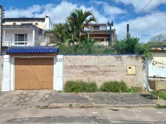 Casa em Porto Alegre, no bairro Restinga, com 4 dormitório s, e 4 banheiros, à