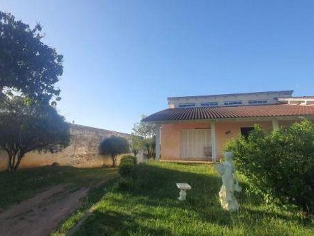 Casa em Porto Alegre, no bairro Vila Nova, com 3 dormitório s
