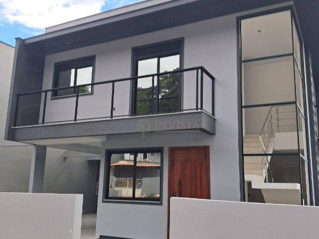 Casa em Potecas, São José/SC de 130m² 3 quartos à venda por R$ 849.000,00