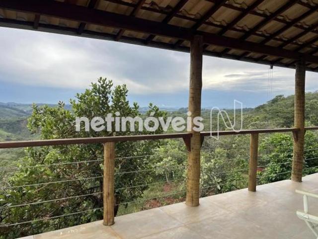 Casa em Prados com vislumbrante vista para o vale e as montanhas