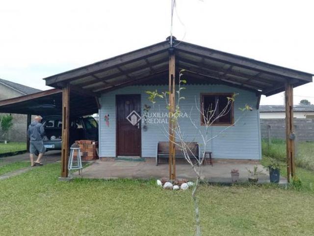 Casa em Praia Azul Oportunidade de Venda