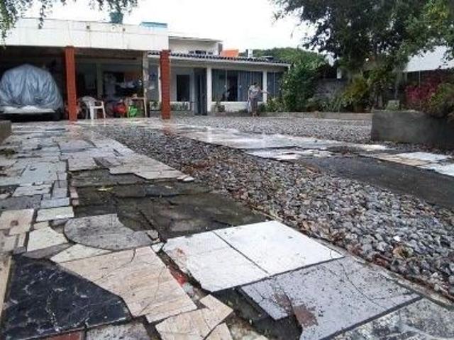 Casa em Praia dos Amores, Balneário Camboriú/SC de 250m² 3 quartos à venda por R$ 2.899.900,00
