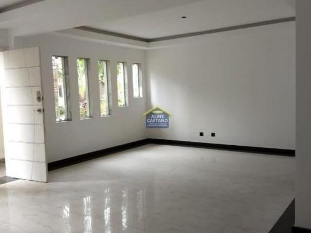 Casa de Condomínio 03 dorms, 02 suítes, 03 vagas privativas, 142m2