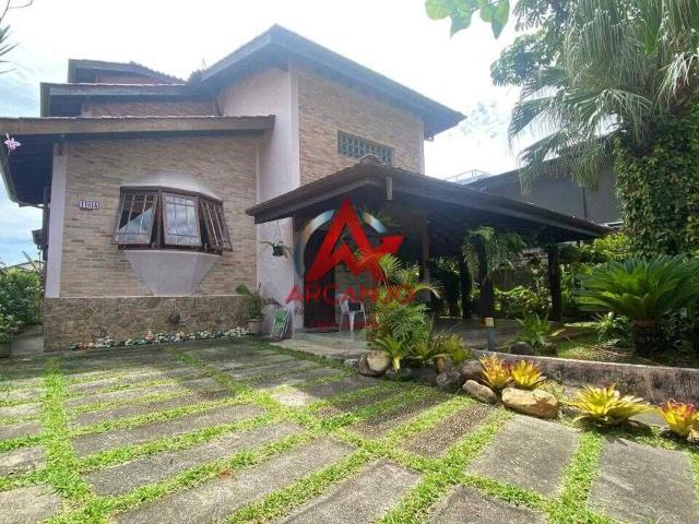 Casa em Praia Grande, Ubatuba/SP de 250m² 5 quartos à venda por R$ 2.699.900,00