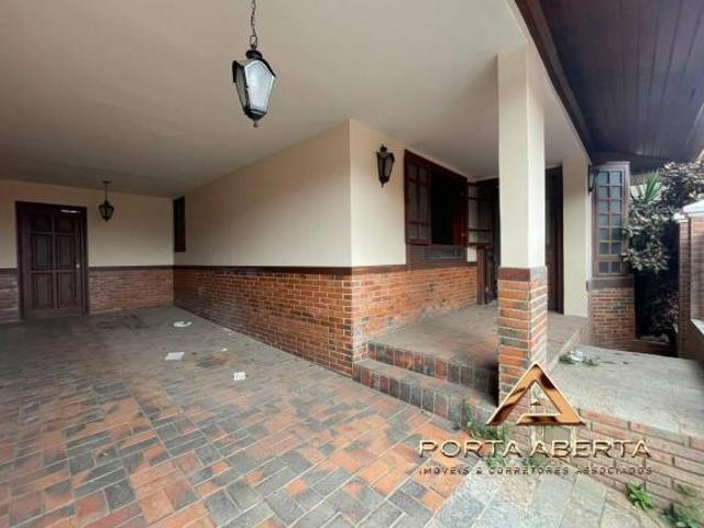 Casa em Professores, Coronel Fabriciano/MG de 0m² à venda por R$ 950.000,00 ou para locação R$ 5.000