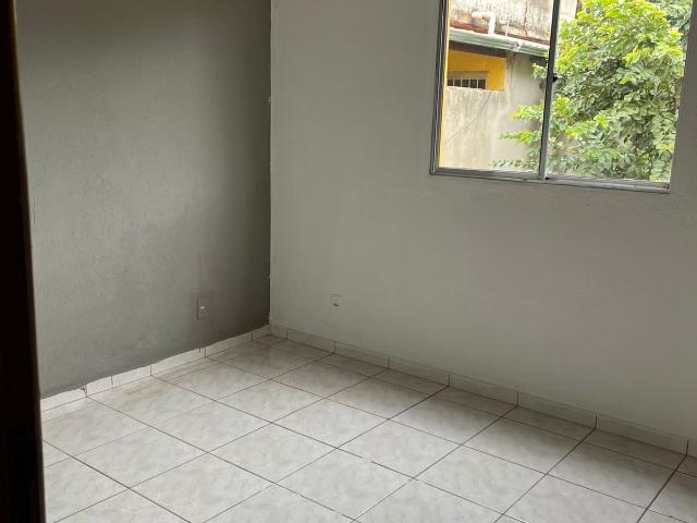 Casa em Quarenta e Dois, Santa Luzia/MG de 60m² 2 quartos para locação R$ 1.700,00/mes